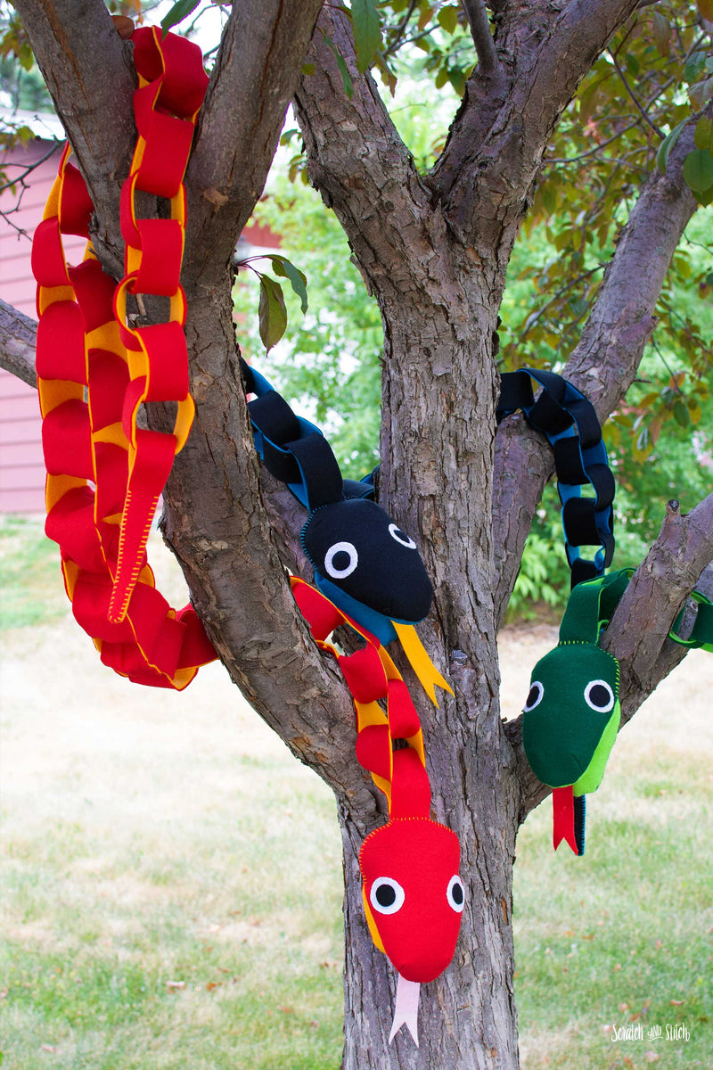 Felt Chain Snake Sewing Pattern – Scratch and Stitch